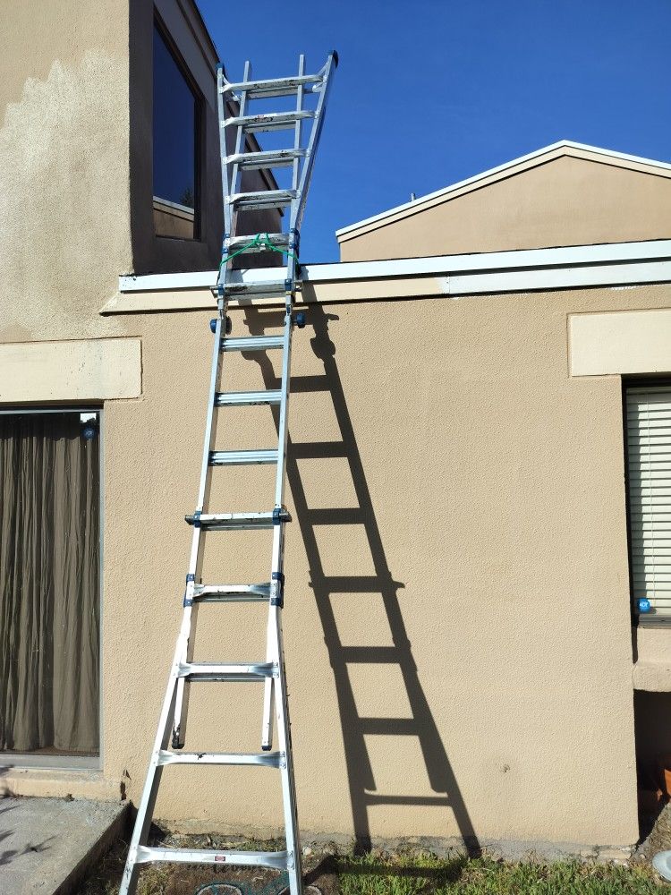 Multipurpose Ladder 25ft for Sale in Boca Raton, FL - OfferUp