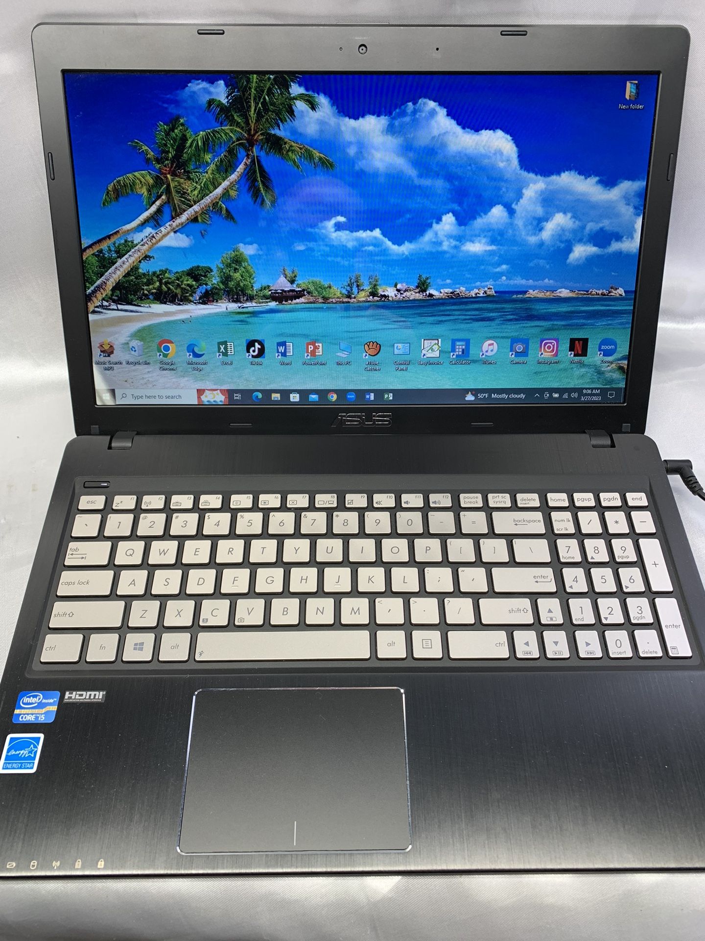 i5 …i5.ASUS NOTEBOOK Looks LIKE NEW…130. GB SSD…..8.0-RAM .FASTER and ...