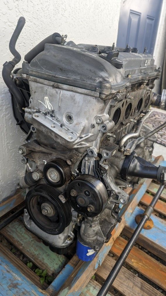 2.4 Toyota Engine 2AZ-FE (Core) for Sale in Orlando, FL - OfferUp