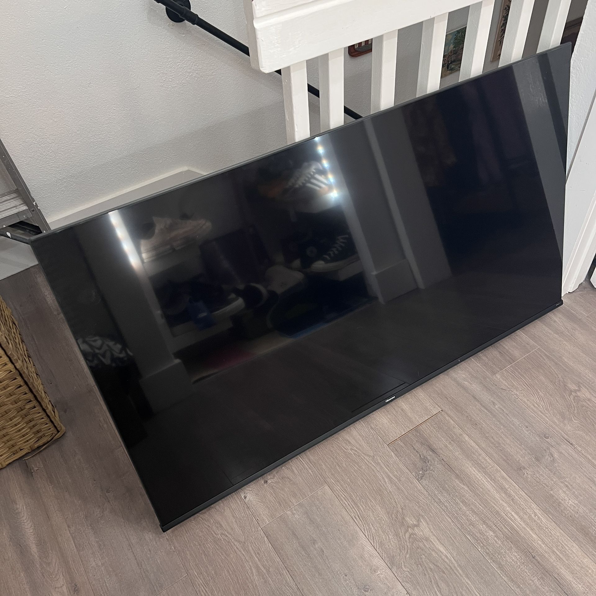 Hisense 60” Smart TV LED 4K for Sale in Pembroke Pines, FL - OfferUp