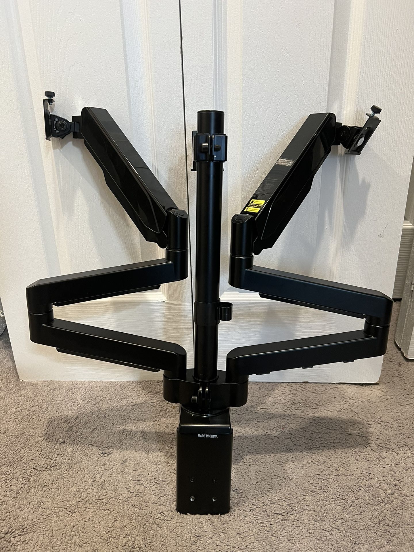 Triple Monitor Desk Mount