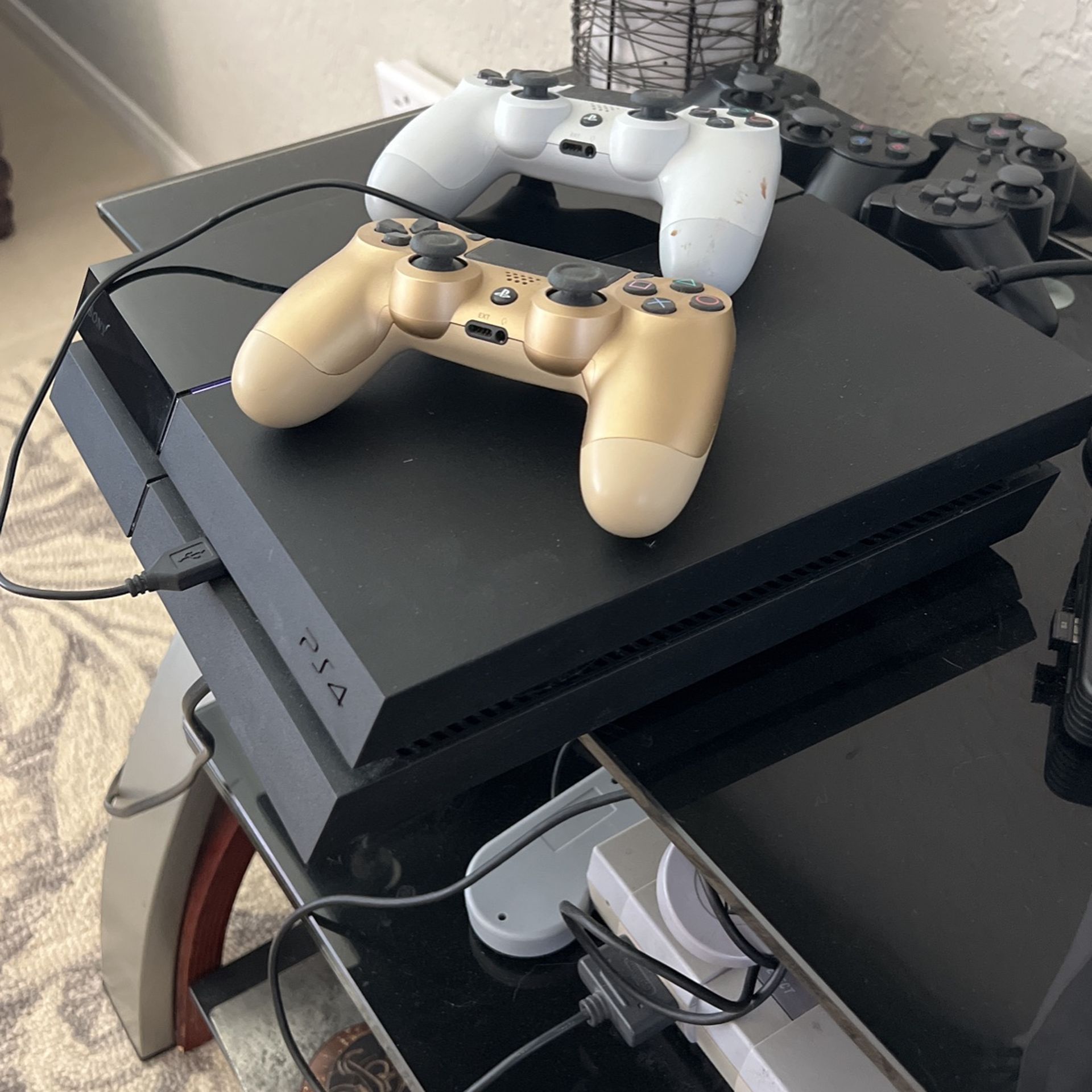 PS4 PlayStation 4, 2 Controllers And 5 Games 1 Terabyte Drive for Sale in Cardiff, CA - OfferUp