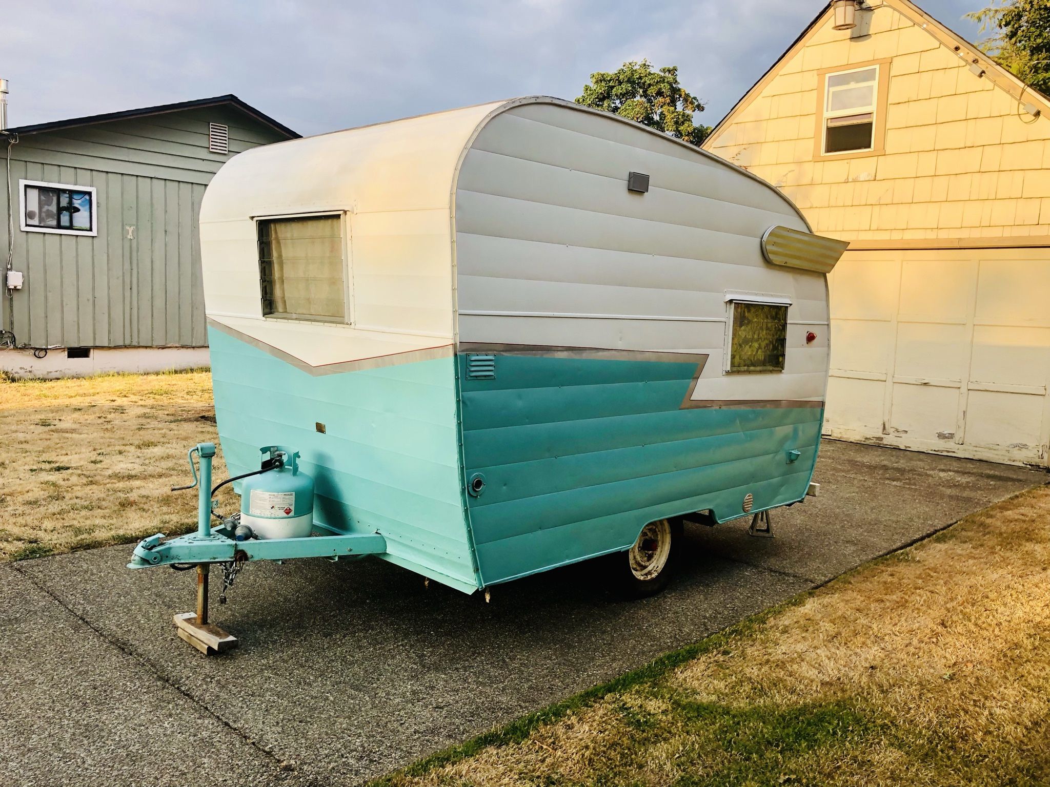 1962 Shasta Compact for Sale in Tacoma, WA - OfferUp