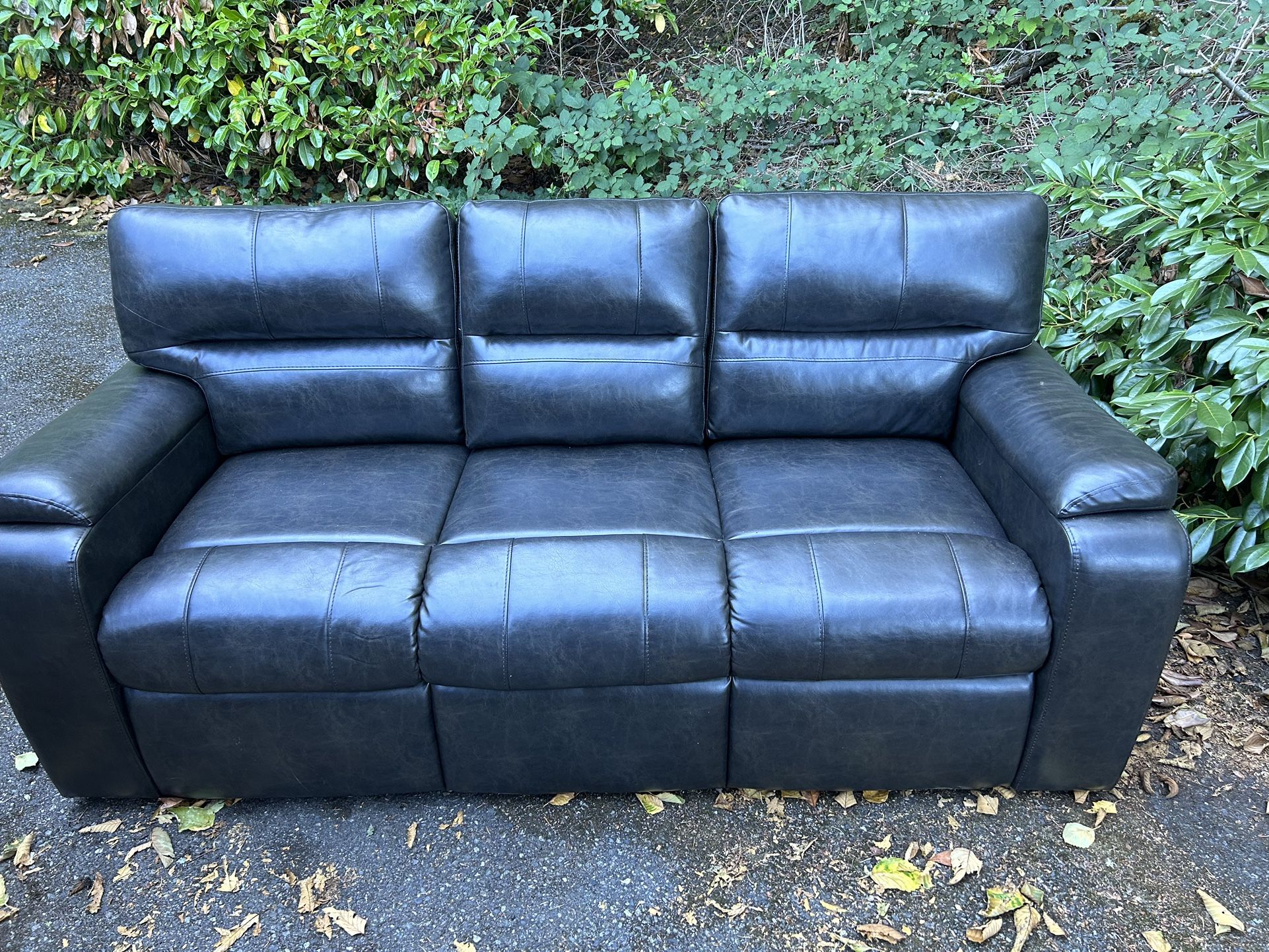 Compact Black Leather ish Couch / Hide A Bed Sofa for Sale in Lynnwood ...