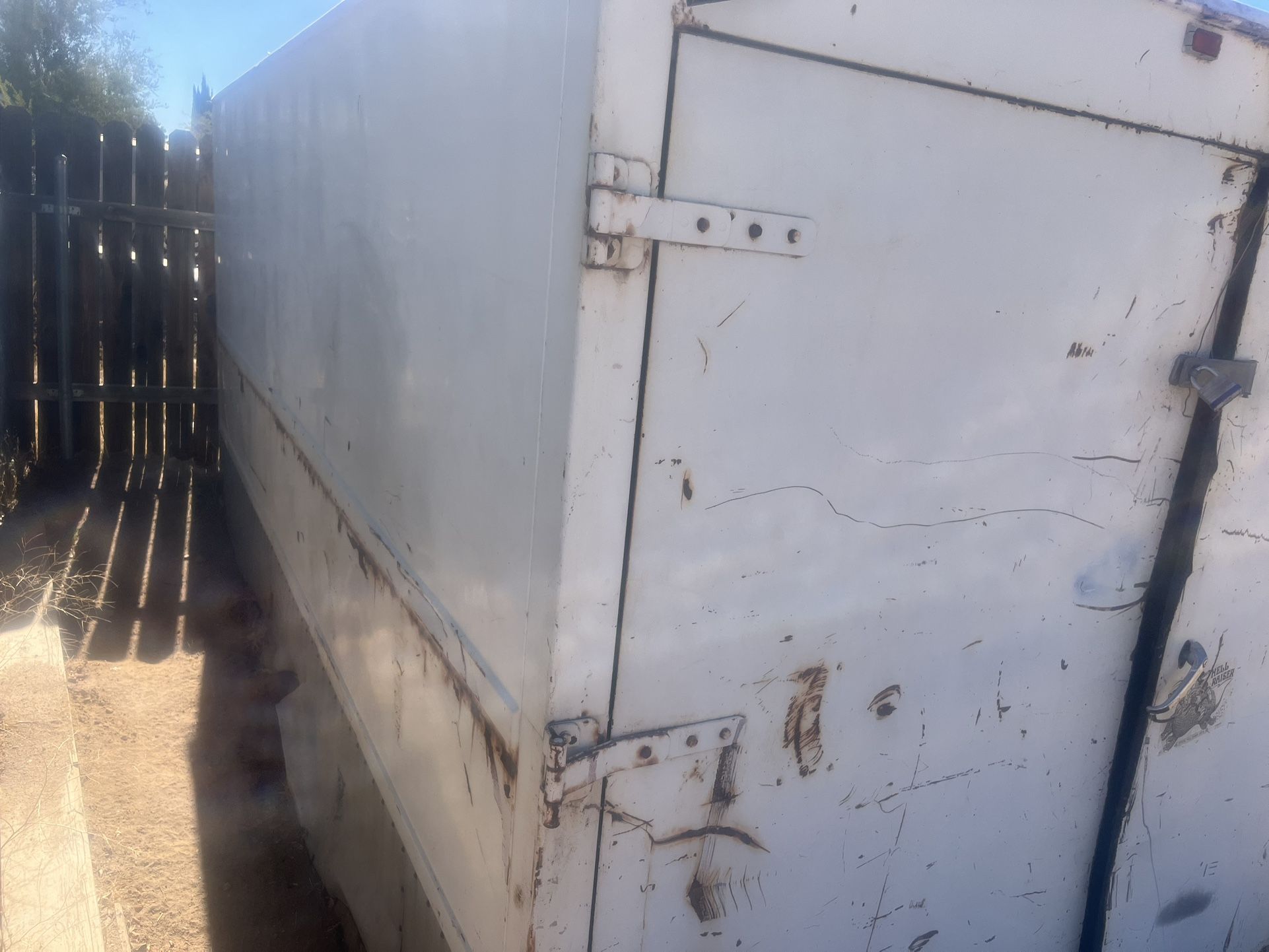 Container Con Partes D Autos for Sale in Hesperia, CA - OfferUp