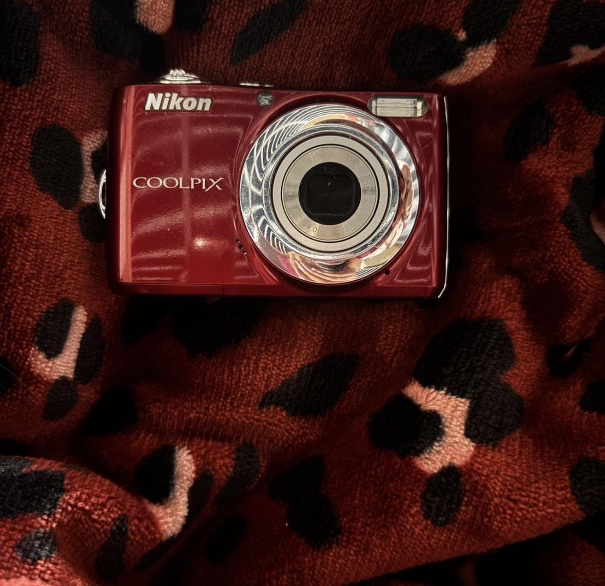 Nixon Coolpix L24 for Sale in Bakersfield, CA - OfferUp