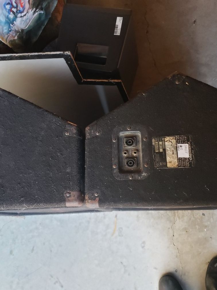 Yamaha SM15V Club V Series Monitor/Wedge/PA Speakers for Sale in Austin, TX - OfferUp