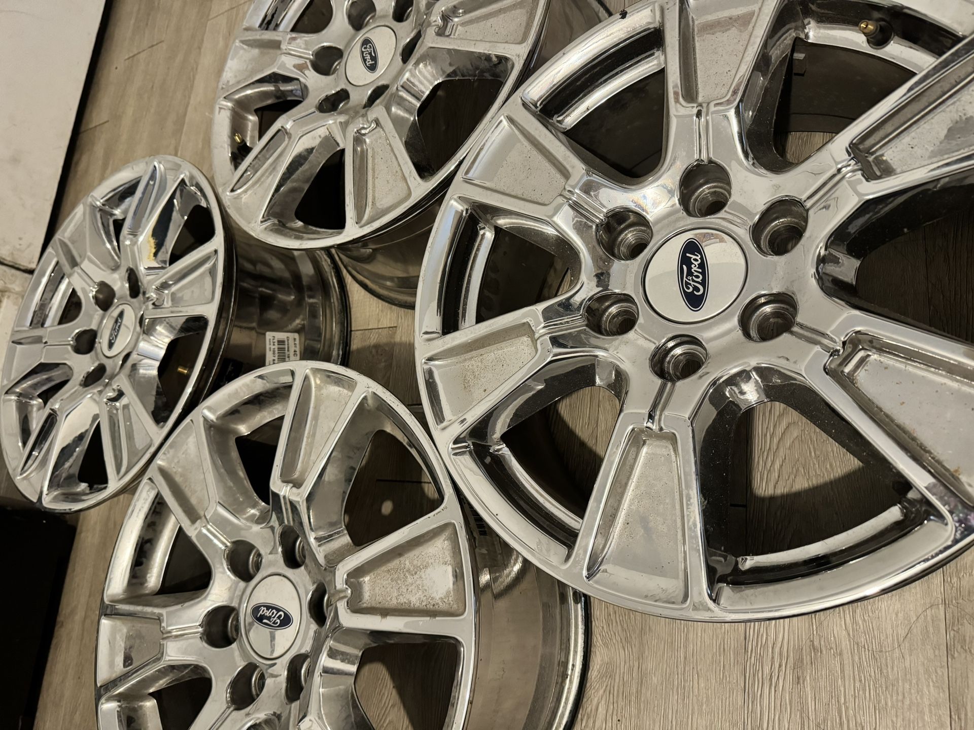 18” FORD Rims Chrome for Sale in Houston, TX - OfferUp
