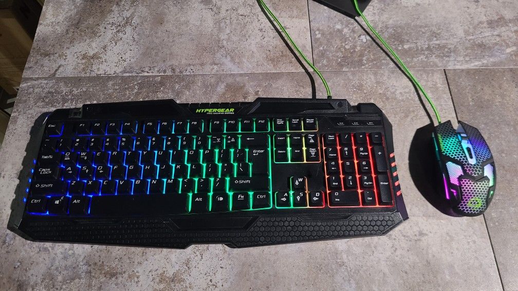 Hypergear RGB Keyboard and Mouse Wired for Sale in Zion, IL - OfferUp