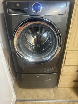 Electrolux Strong Washing Machine for Sale in Glendale, AZ - OfferUp