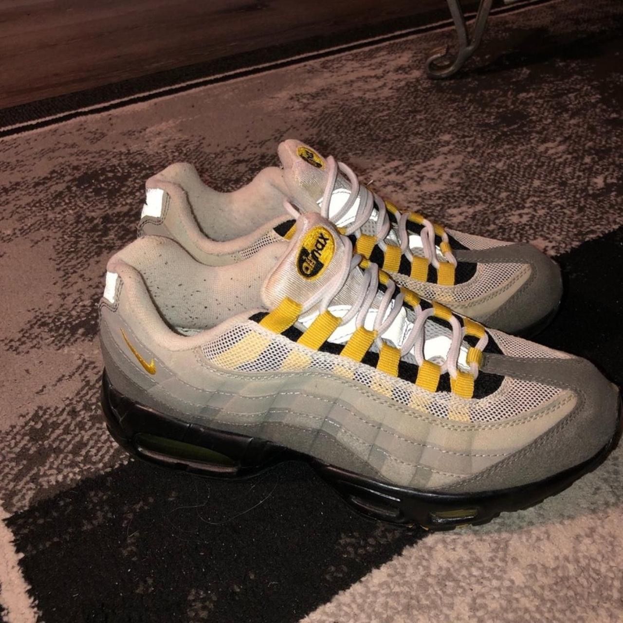 2004 Nike Air Max 95s Size 10 for Sale in St. Petersburg, FL - OfferUp