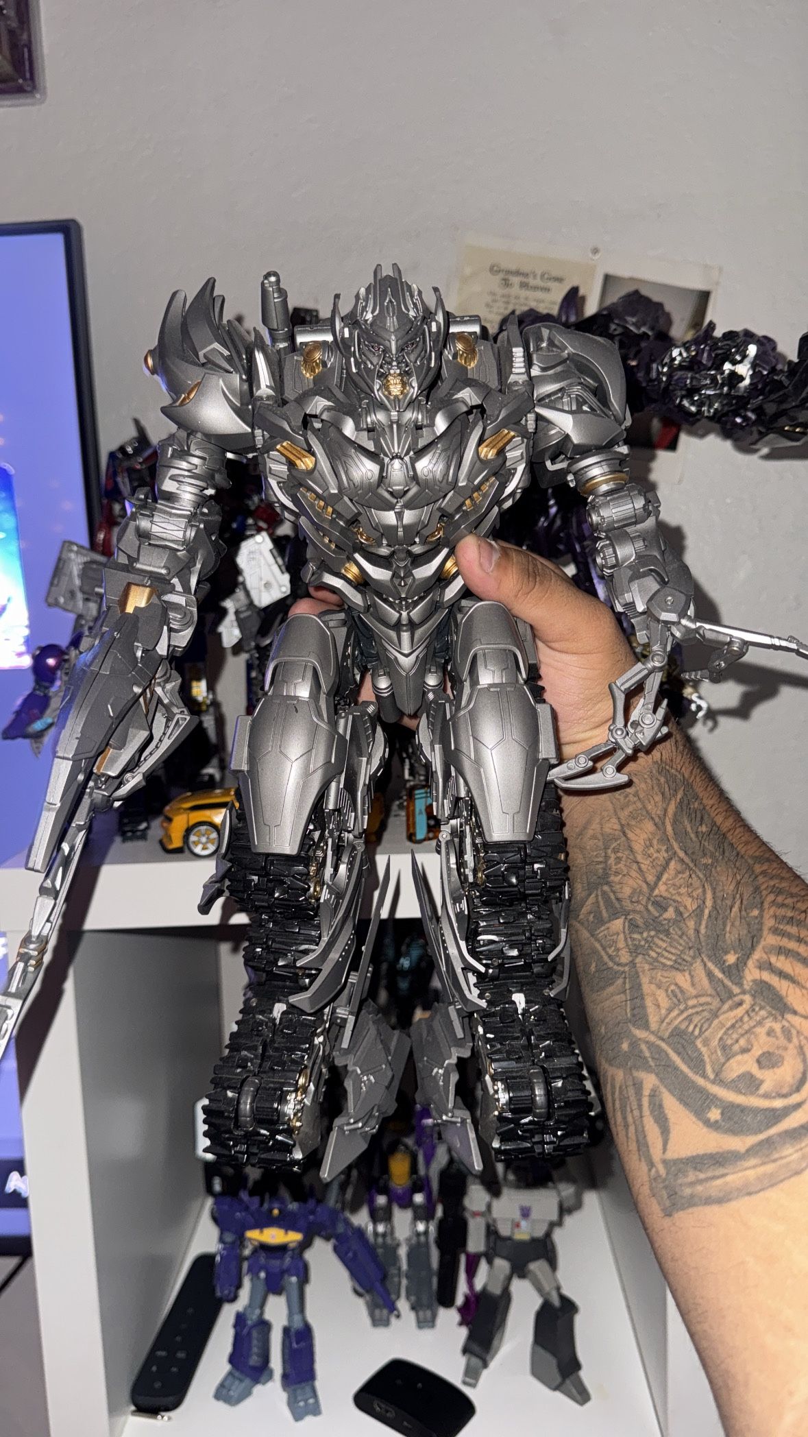 Mega Tank Commander Megatron for Sale in Bellflower, CA - OfferUp