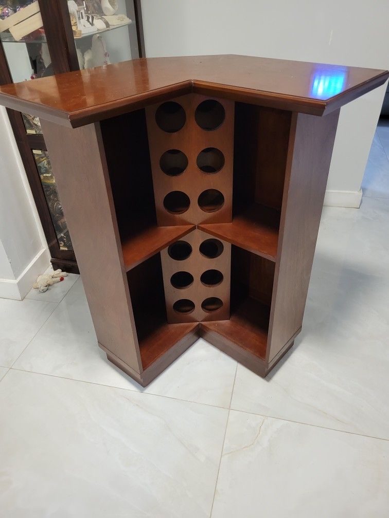 Corner Wood Bar for Sale in Miami Gardens, FL - OfferUp