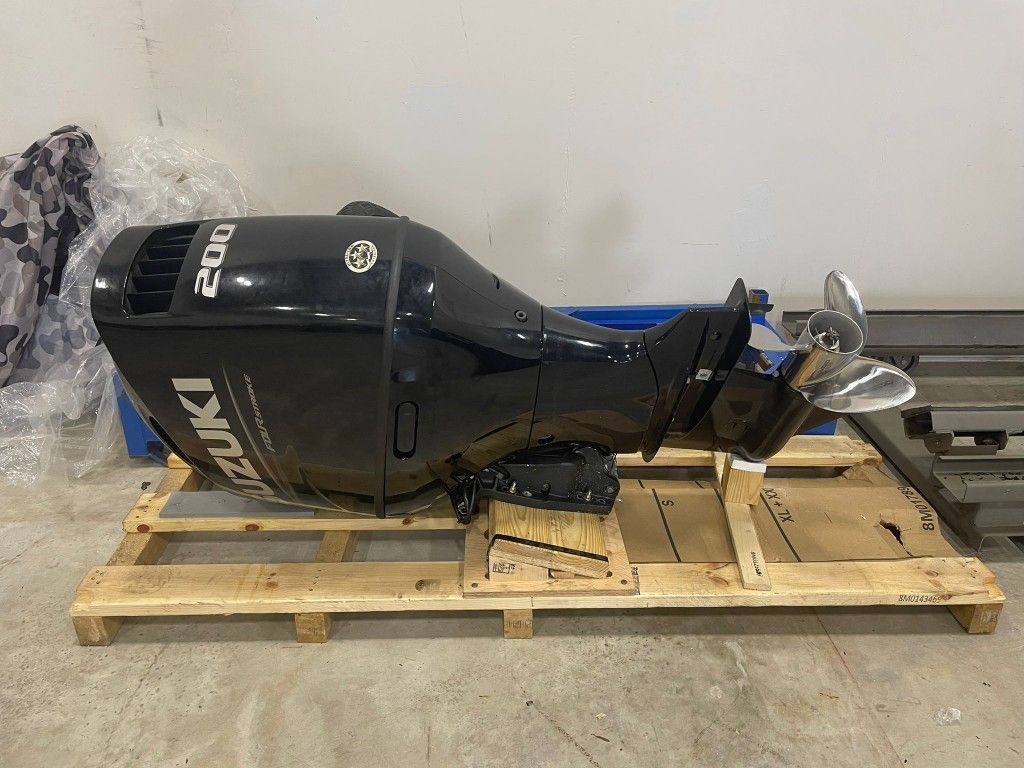 2021/2022 Suzuki DF200 ATL MOTOR ENGINE for Sale in Miramar, FL - OfferUp