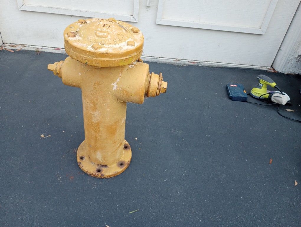 The Best Lawn Decor. Vintage LAFD Fire Hydrant for Sale in Carlsbad, CA ...