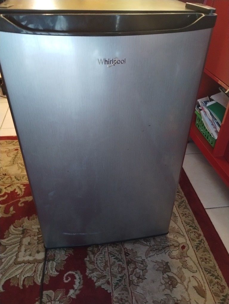 Whirlpool Stainless Steel Mini Refrigerator for Sale in Boynton Beach ...