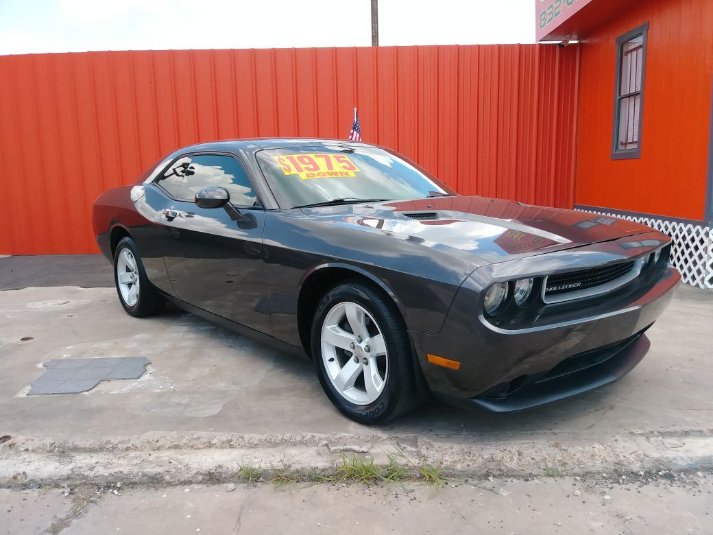 1995 Dodge Challenger
