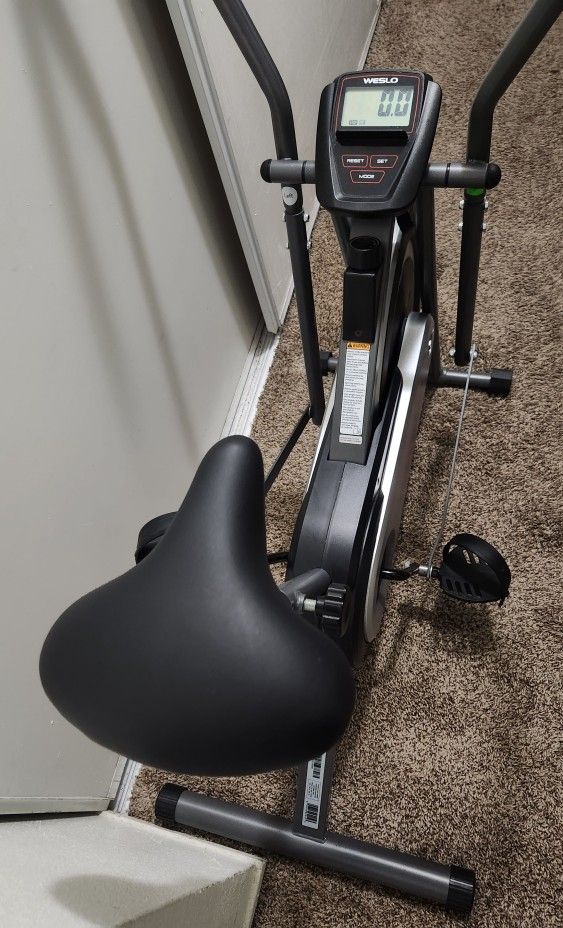 Weslo Cross Cycle Upright Exercise Bike for Sale in San Diego, CA - OfferUp