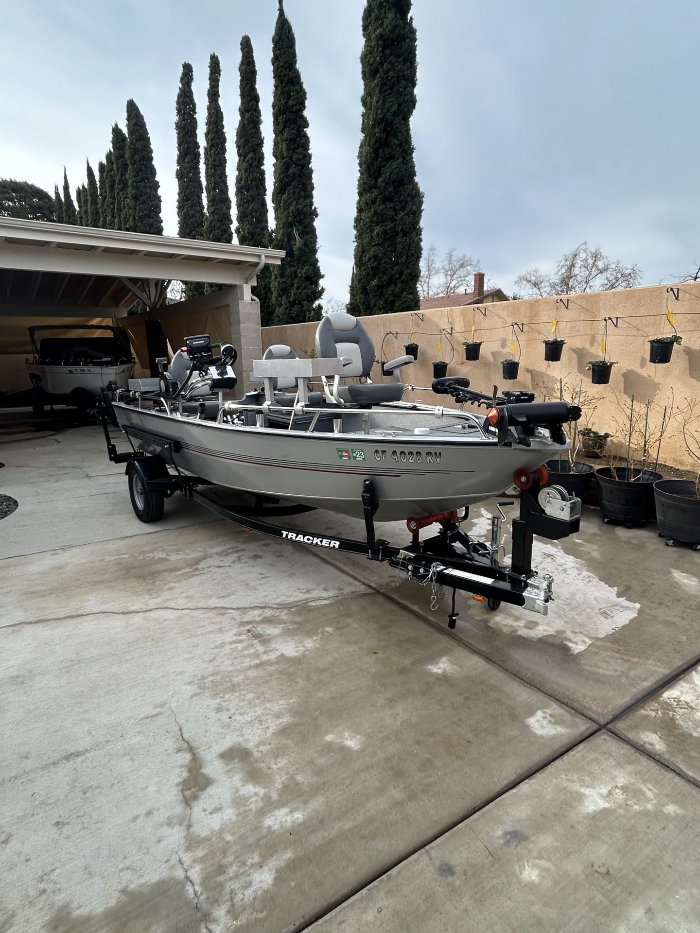 2011 Tracker 16’ for Sale in Corona, CA - OfferUp