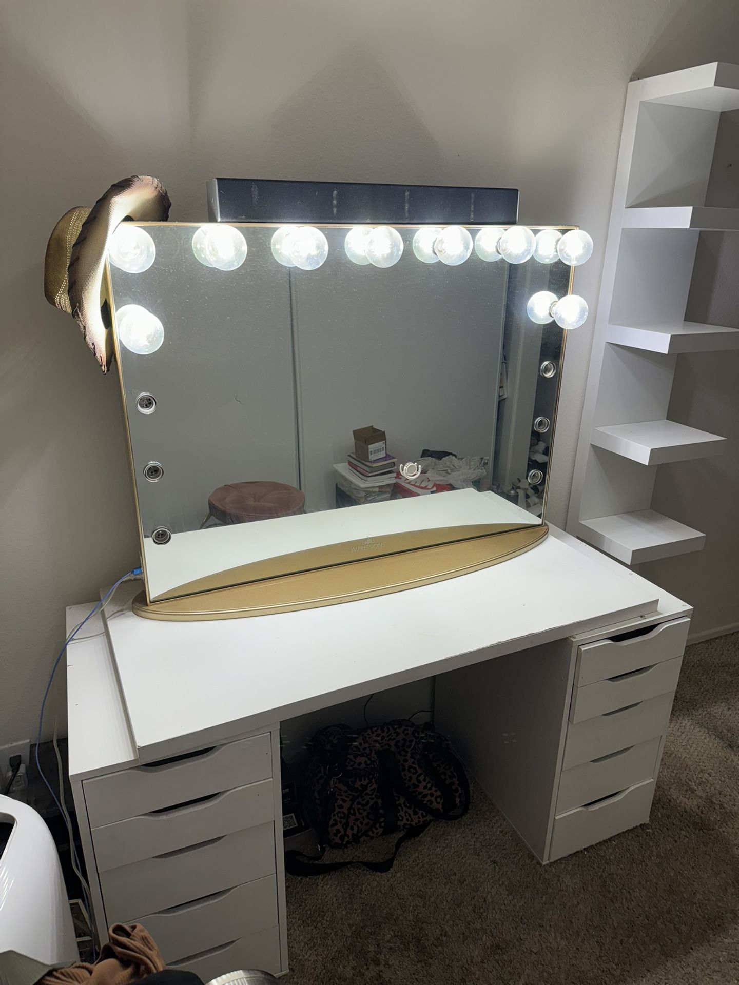 Impressions Mirror + Vanity Set for Sale in Buena Park, CA - OfferUp