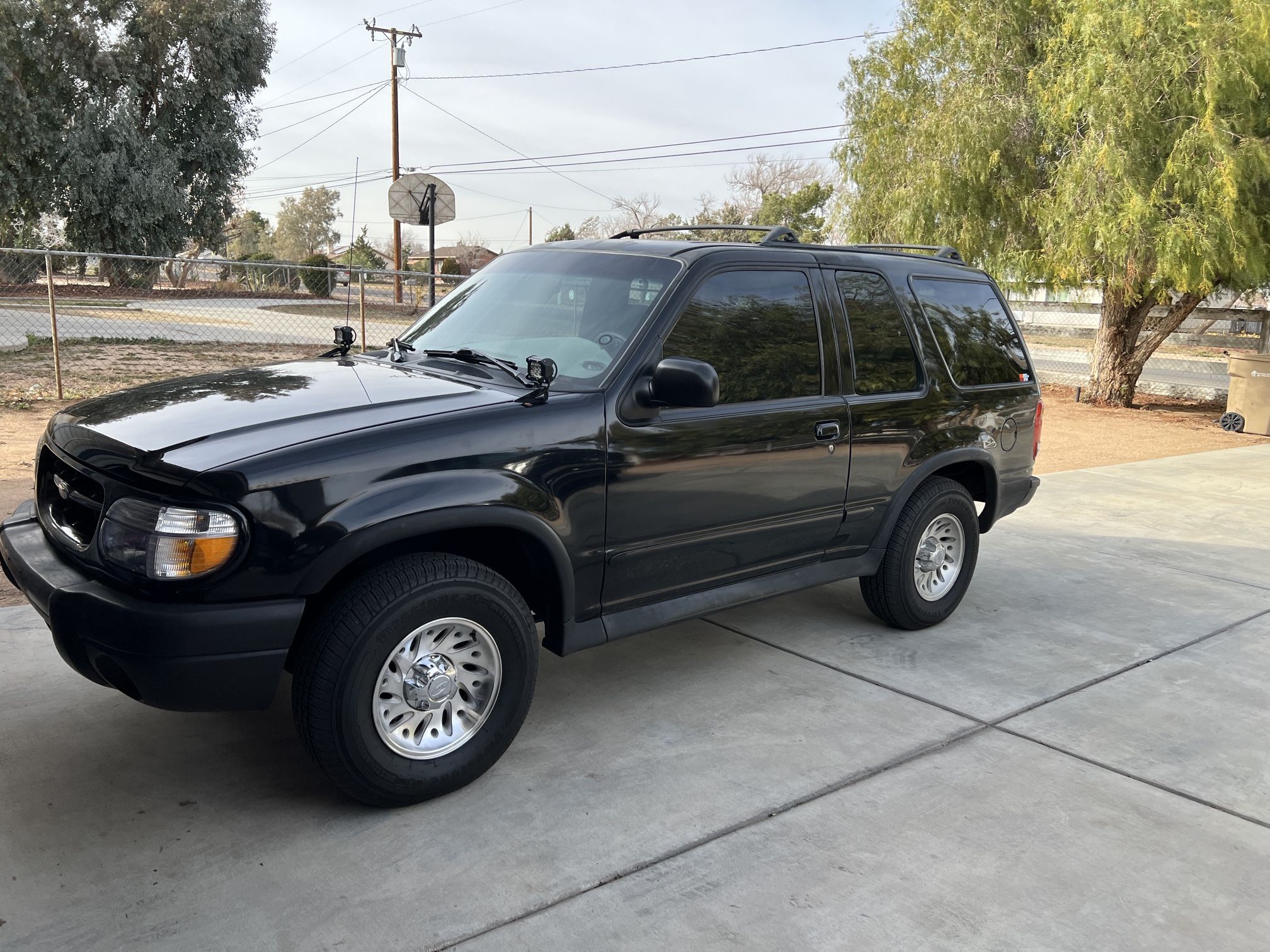 1999 Ford Explorer for Sale in Hesperia, CA - OfferUp