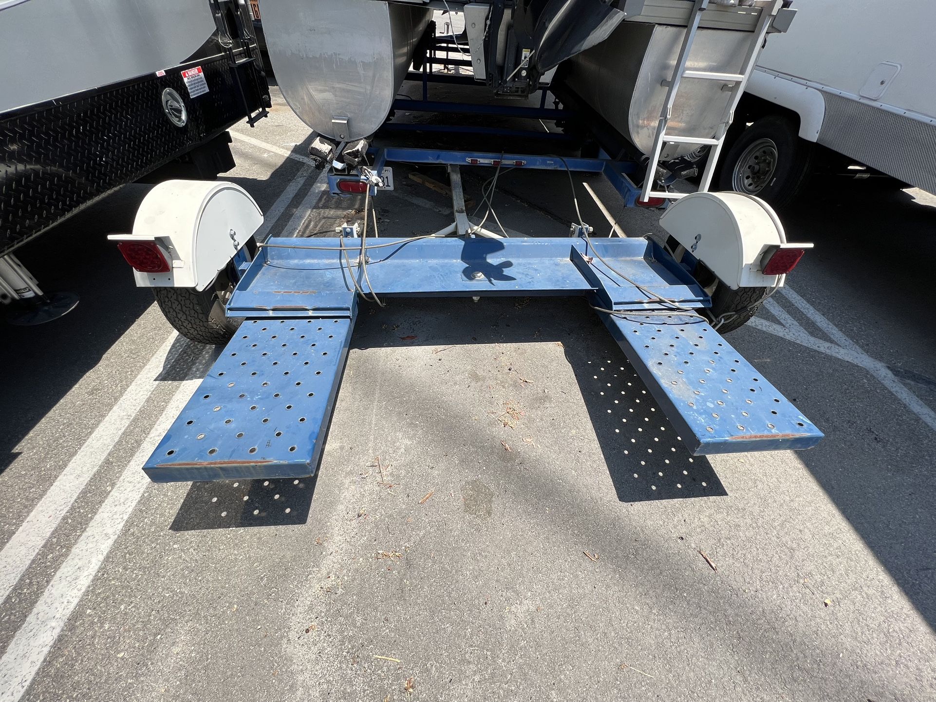 2015 Changzhou car trailer tow dolly. for Sale in Downey, CA - OfferUp