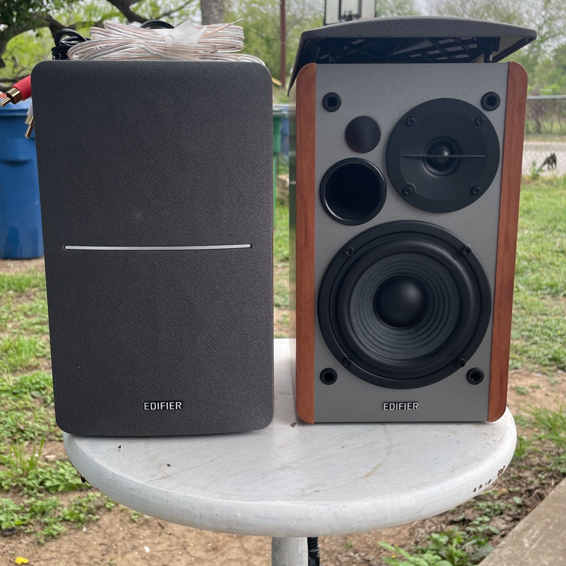 Edifier R1280T Bookshelf Speakers for Sale in San Antonio, TX - OfferUp