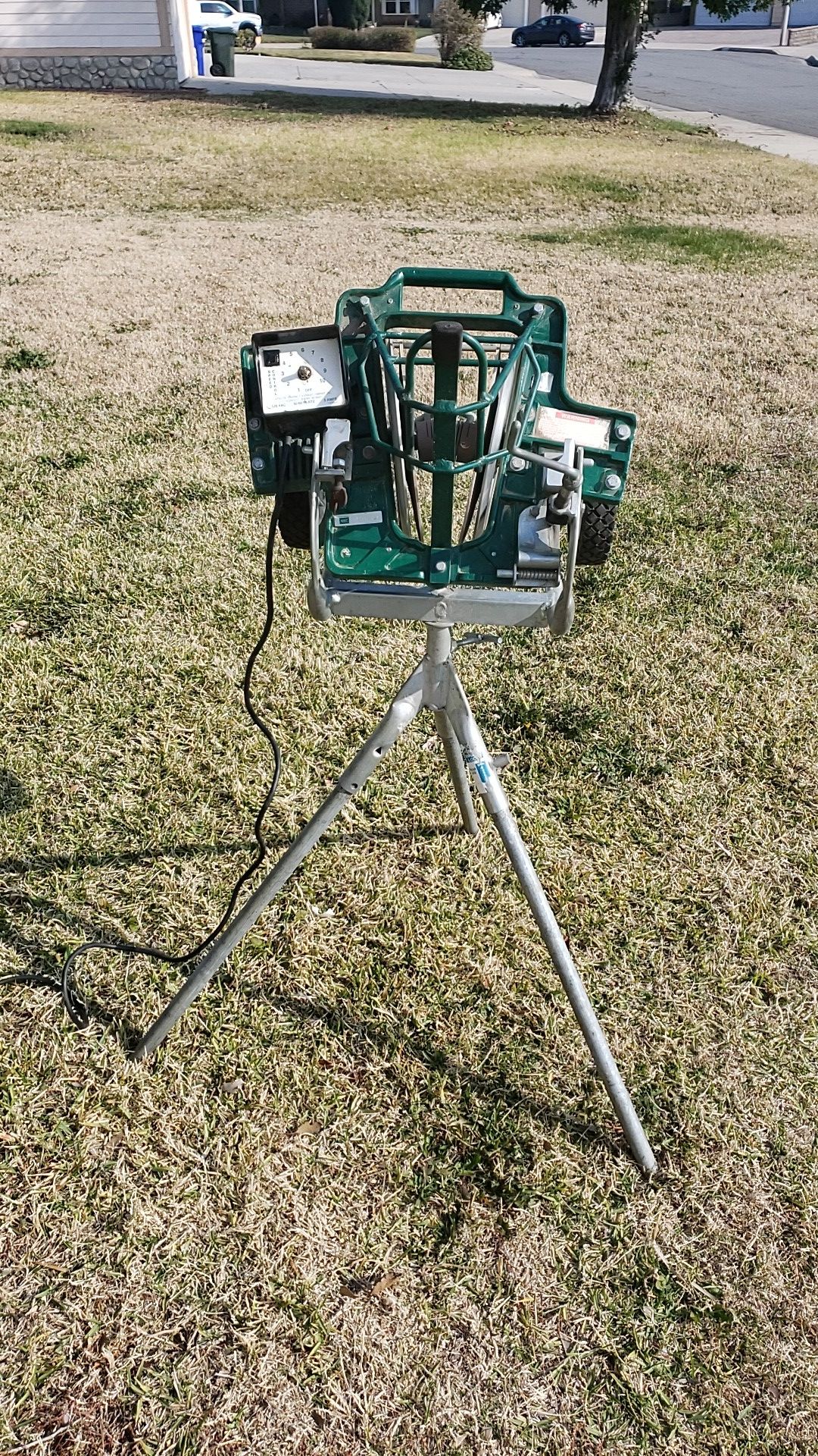 Atec Rookie Softball pitching machine and dimple balls for Sale in ...