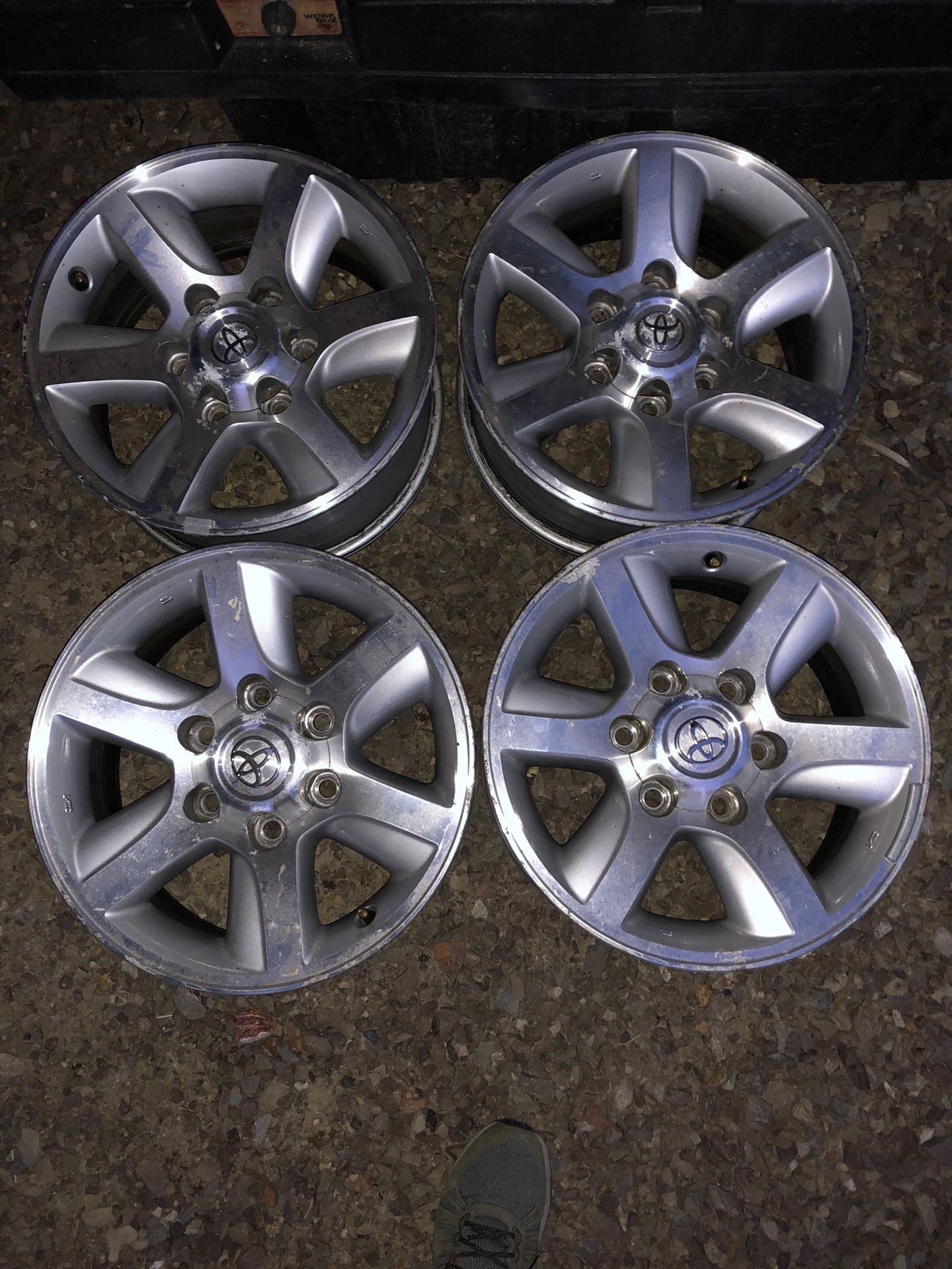Toyota 4Runner, Tundra , Tacoma, FJ Wheels 6 lug 16” for Sale in Monroe ...