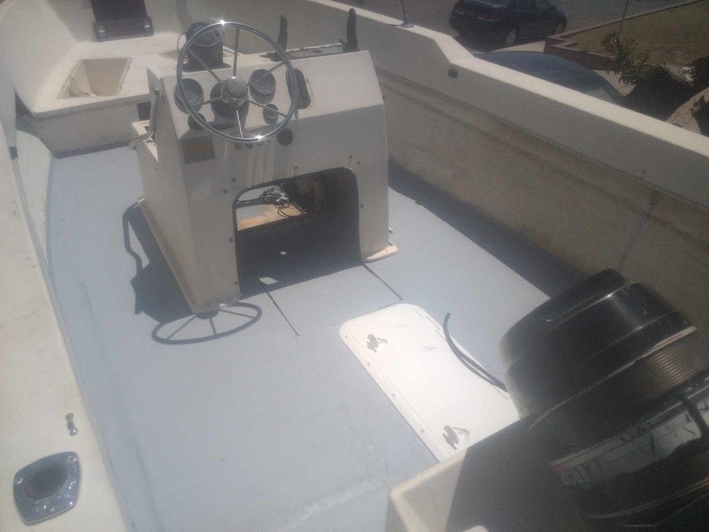 1984 17ft Invader Center Console 75 Hp Tuned And Running Outboard ...