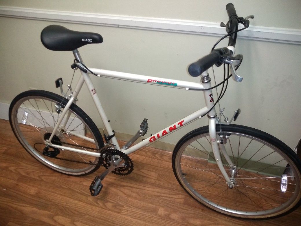 GIANT Prodigy vintage Hybrid for Sale in Pomona, CA - OfferUp