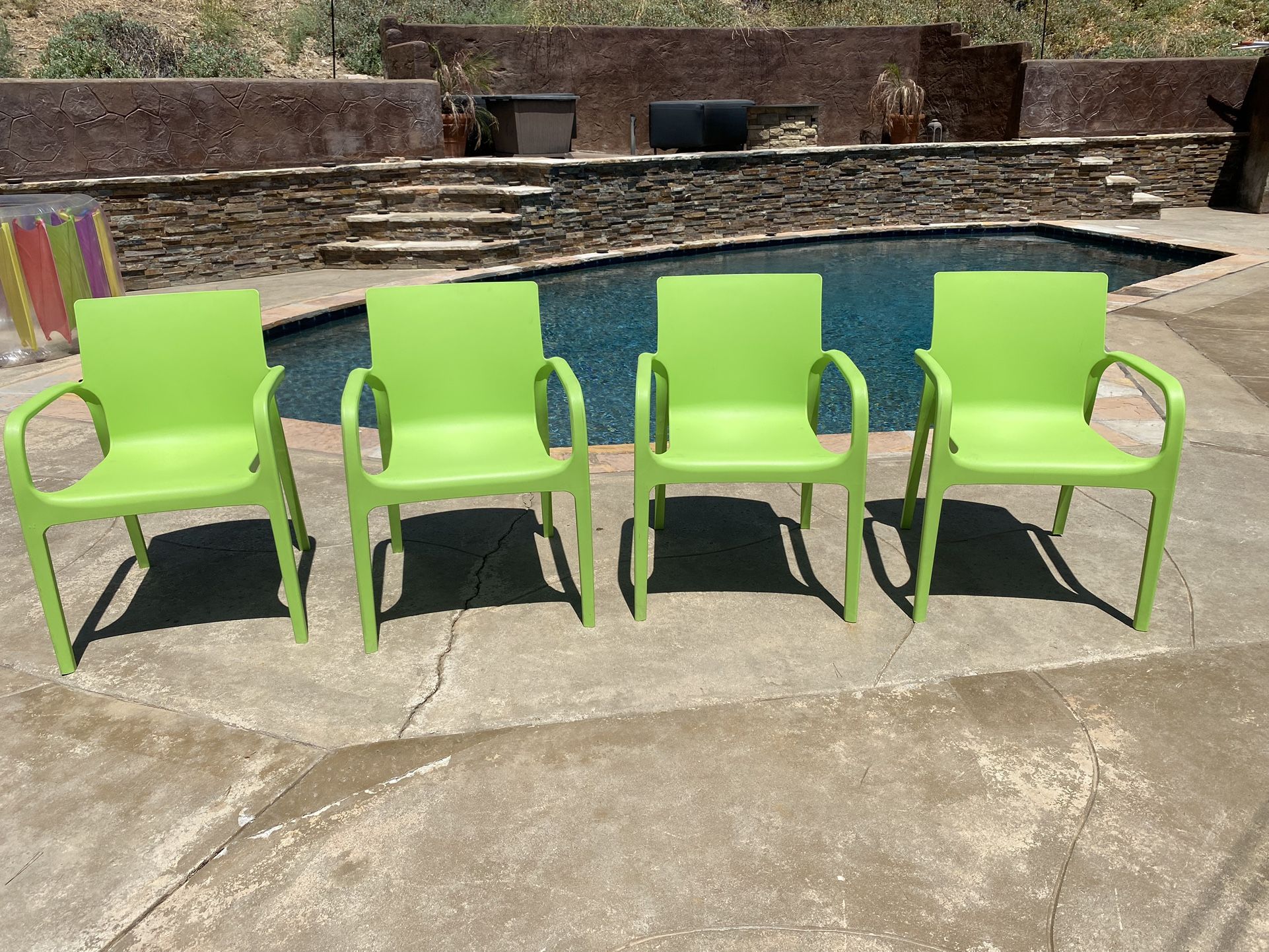 Set Of 4 Lagoon Chairs ( Color Lime Green) for Sale in Santa Clarita ...