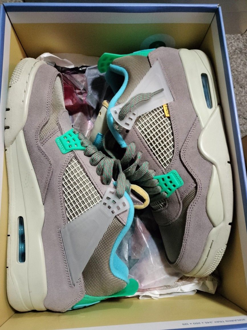 Union 4s "Taupe Haze" Size 10 for Sale in Tacoma, WA - OfferUp