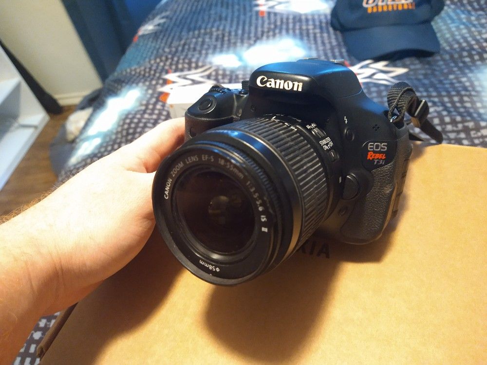 2 Canon DSLR Cameras (T3i & Tsi) With Chargers & 18-55mm Lenses for ...