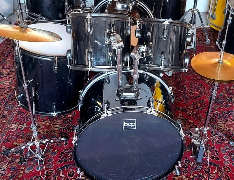 Complete Drum Set !!!!! $180 Or Best Offer !!! for Sale in Laud By Sea ...