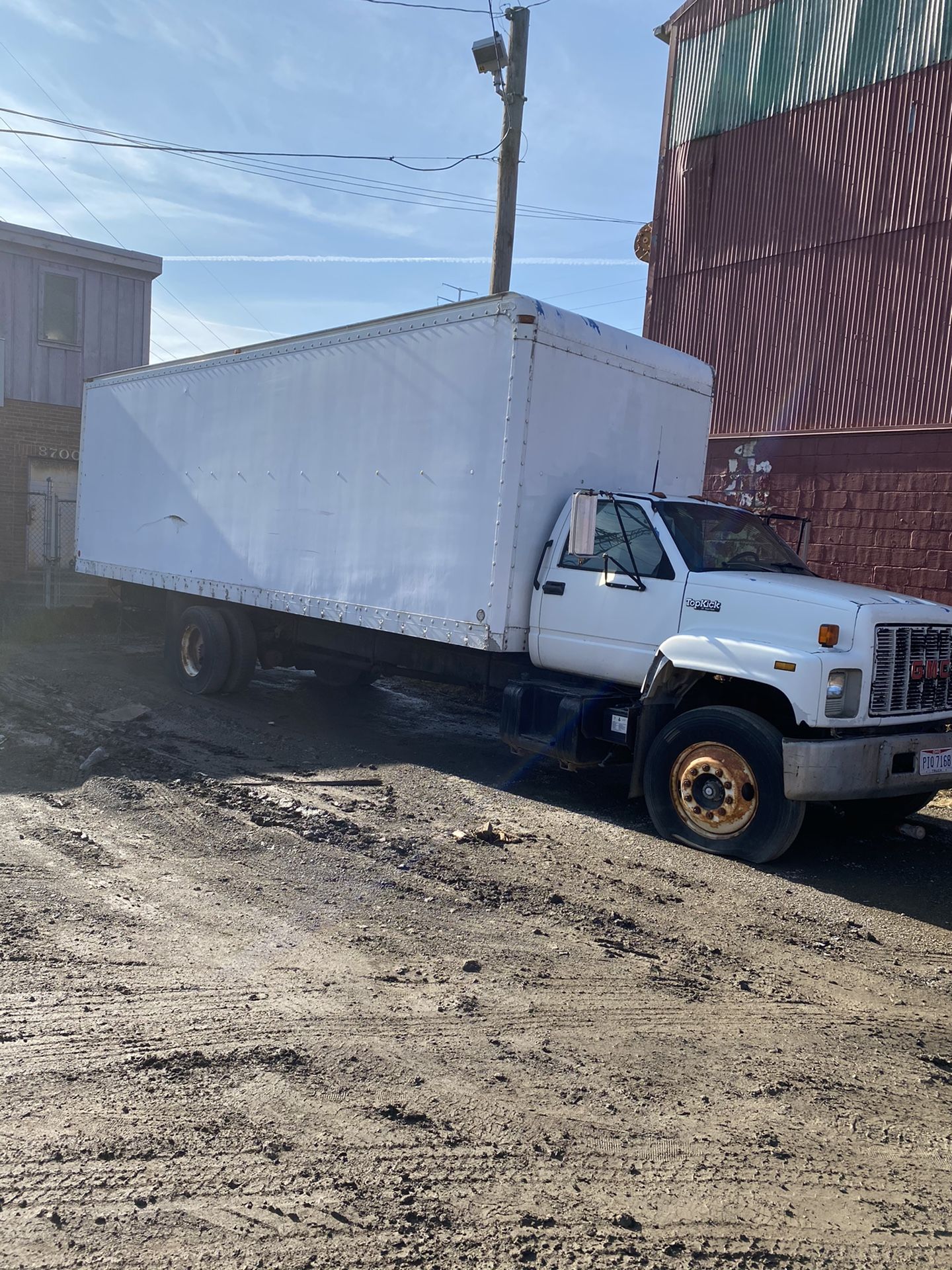 GMC Topkick Box Truck 30 foot box Runs and drives Perfect for Sale in ...