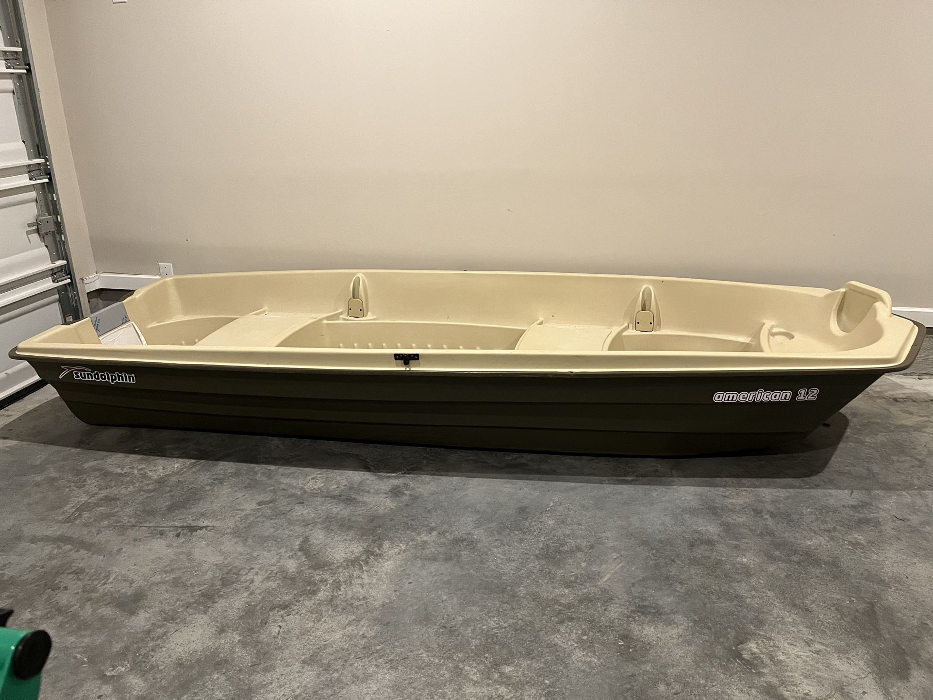 Dolphin American 12 ft Fishing Jon Boat for Sale in Sienna Plant, TX ...