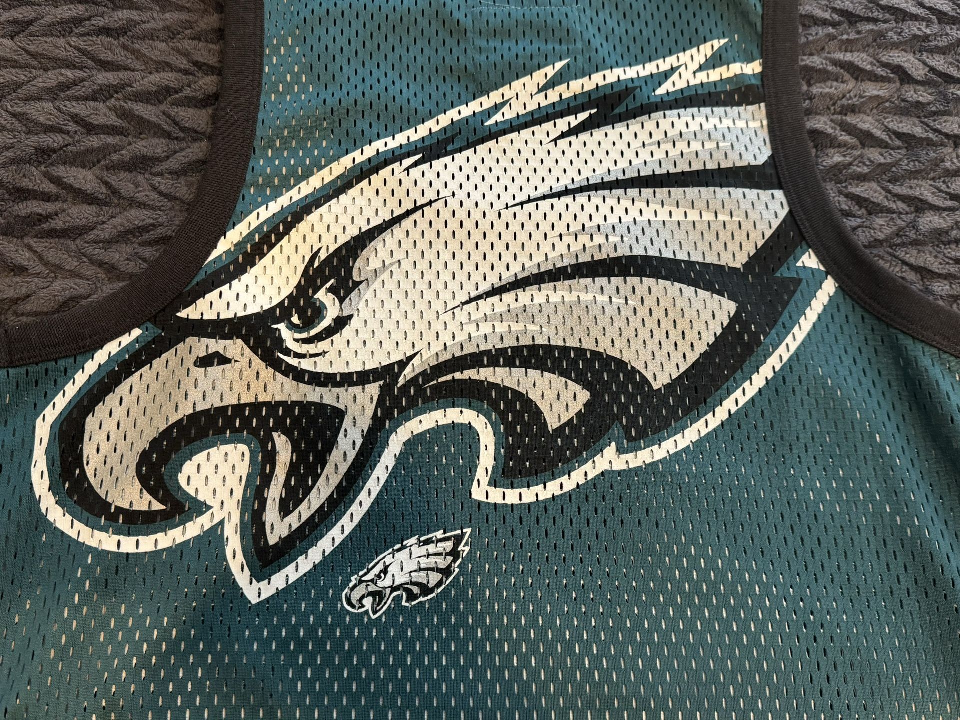 Pre-Owned Women’s Eagles Jersey for Sale in El Monte, CA - OfferUp