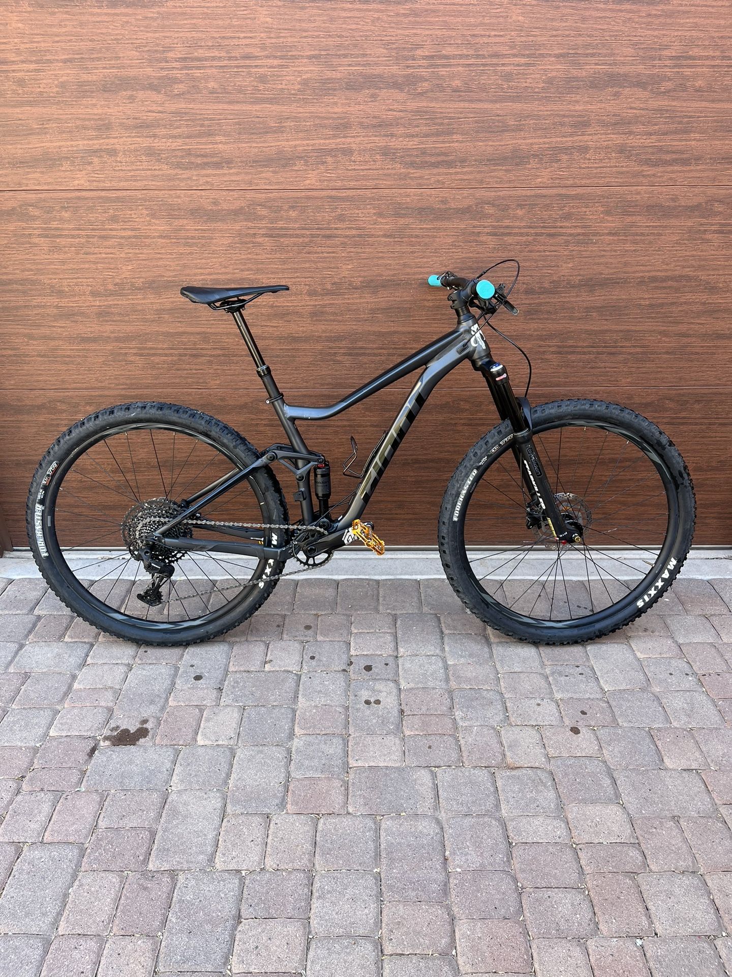 2020 Giant Stance (medium) for Sale in Mesa, AZ - OfferUp