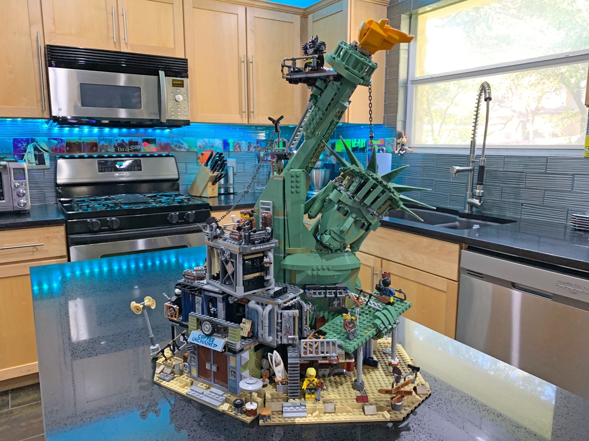 LEGO 70840 Welcome to Apocalypseburg w/ Minifigures for Sale in Austin ...