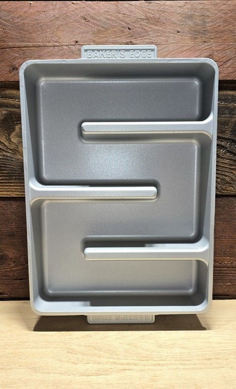 Baker's Edge Nonstick "All Edges" Brownie Cake Pan HEAVY Cast Aluminum ...