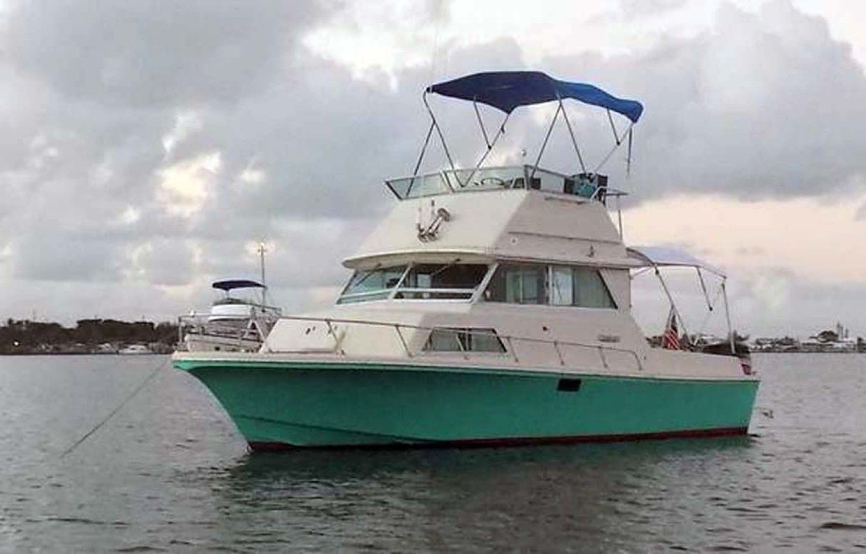 1979 26' ft Stamas Flybridge Sedan Cruiser for Sale in Boynton Beach ...
