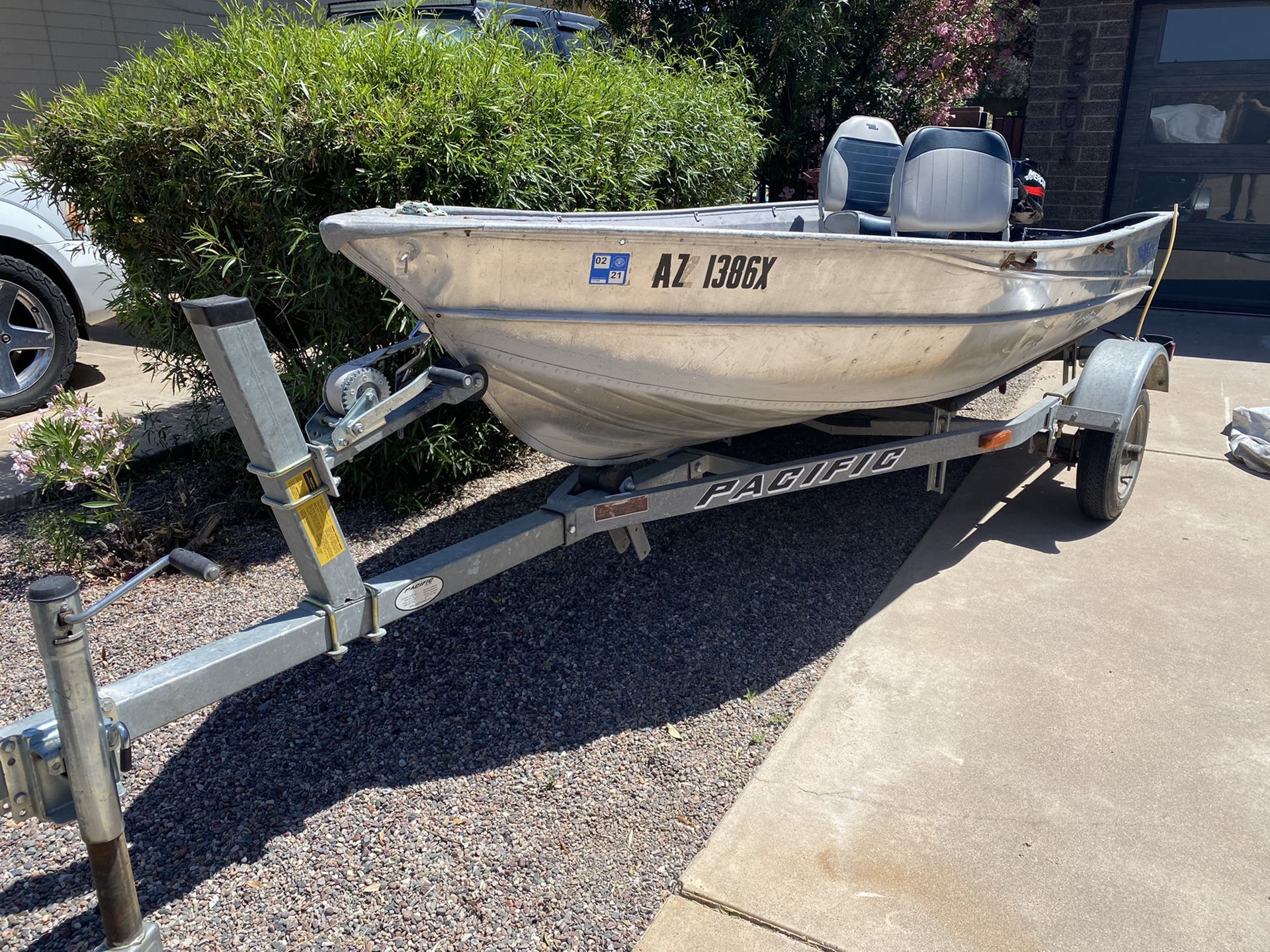 Excellent condition 12 foot aluminum Valco fishing boat for Sale in ...
