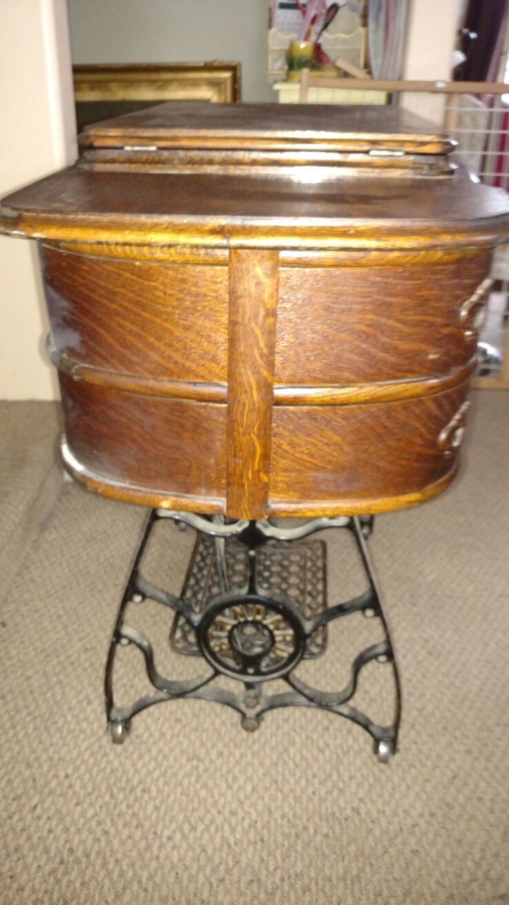 C.1900 "Standard" Treadle Sewing Machine Oak for Sale in Marysville, WA ...