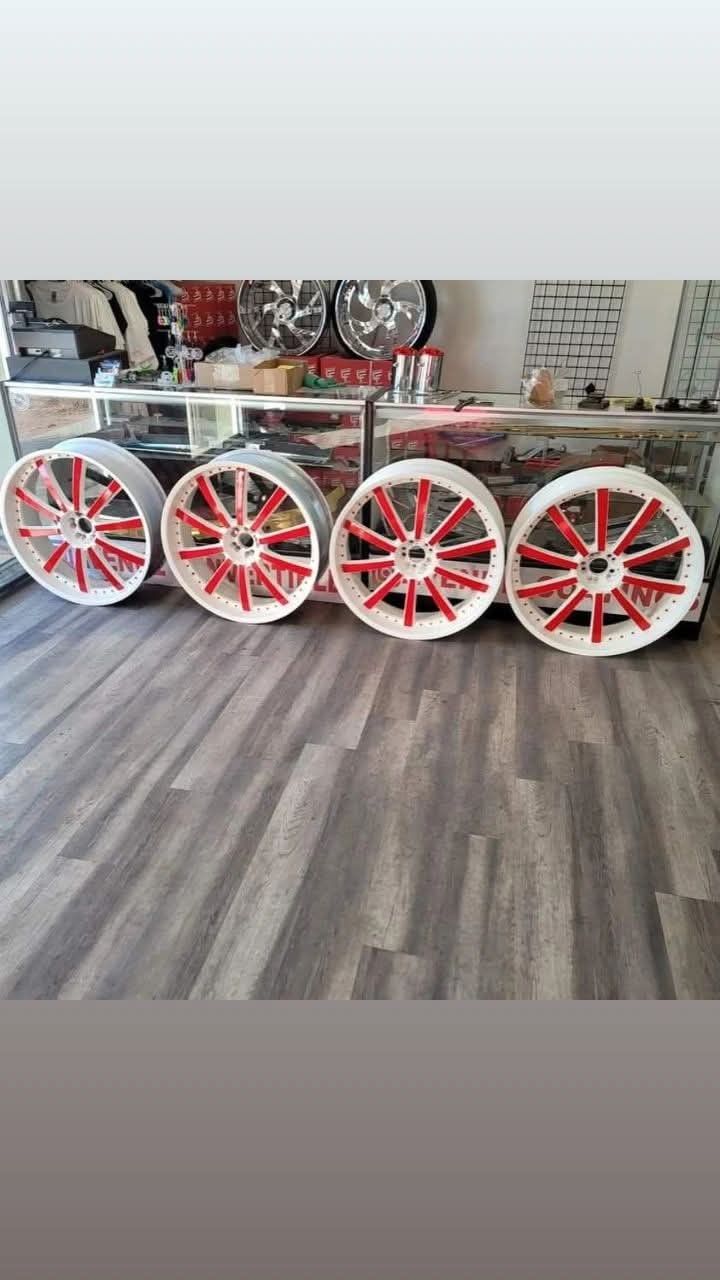 I'm Moving And Need Them Gone Asap 28 Inch Rimz Fit Five Lugs for Sale ...