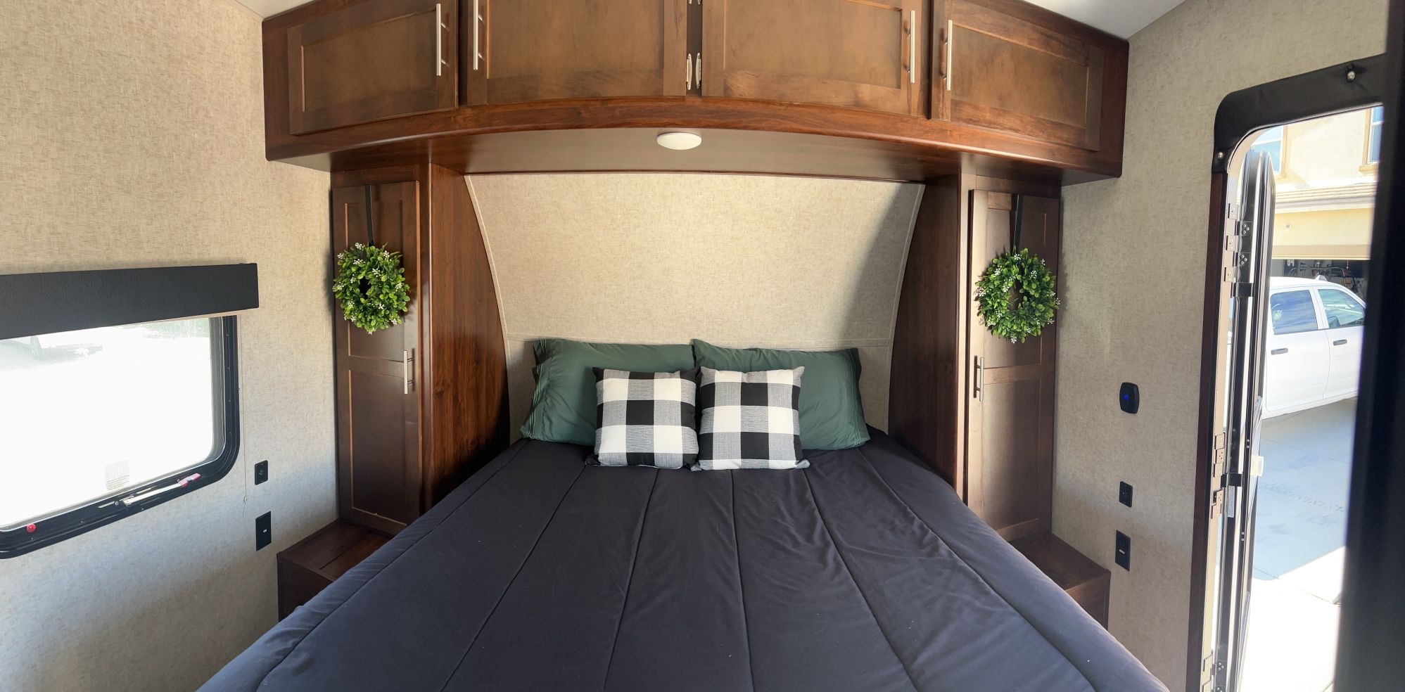 2018 Forrest River Vengeance 25v for Sale in Rialto, CA - OfferUp