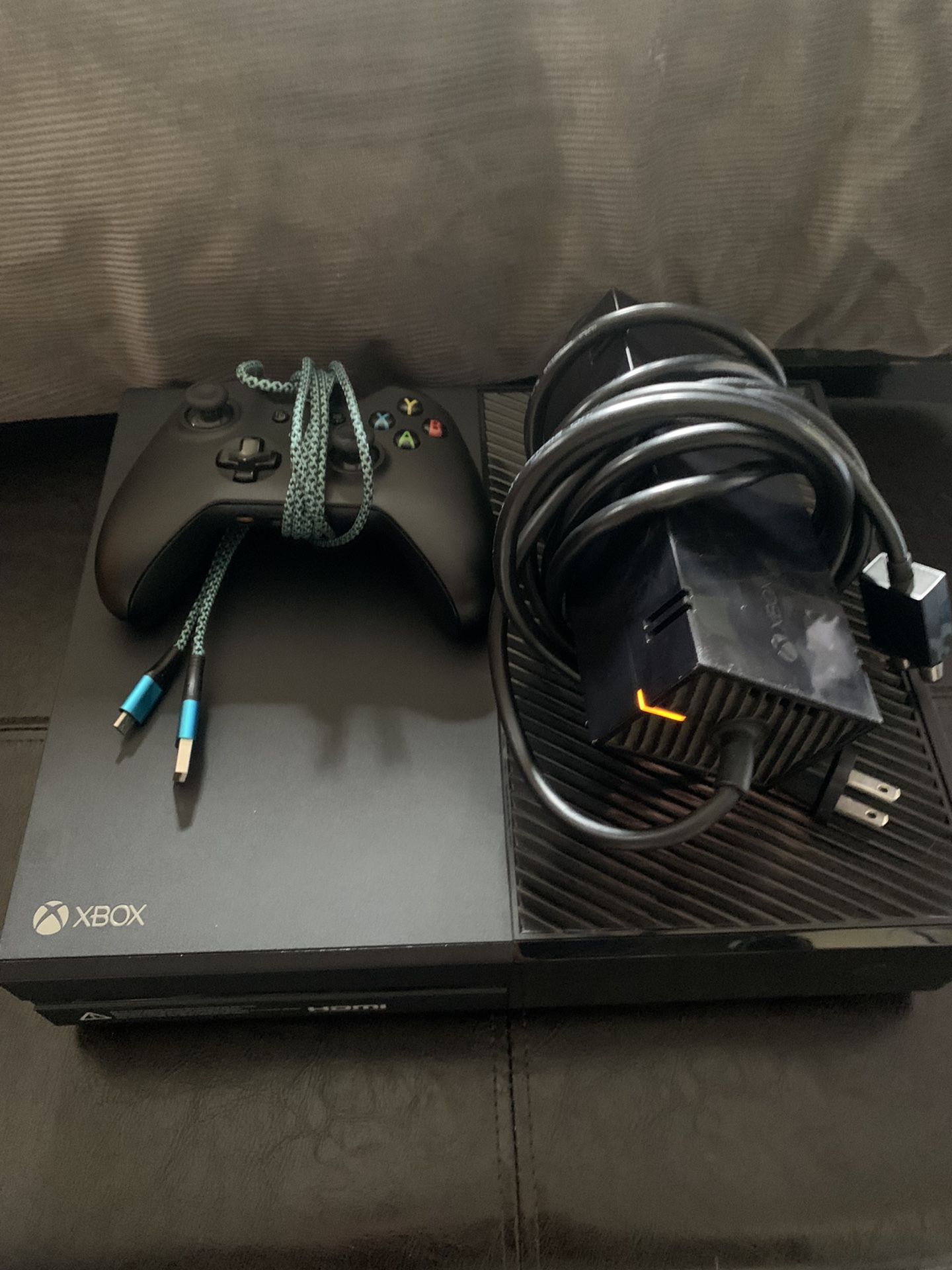 Xbox One Bundle for Sale in Norwalk, CA - OfferUp