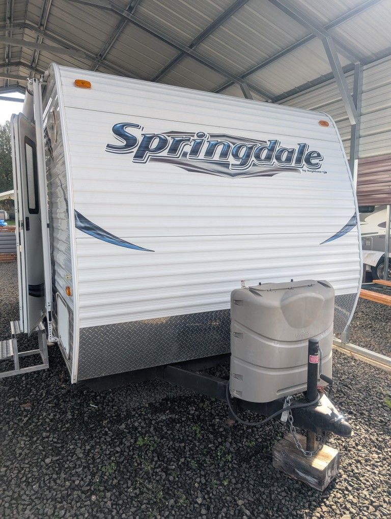 2013 18 Ft Keystone Springdale Camping Trailer for Sale in Skok, WA ...