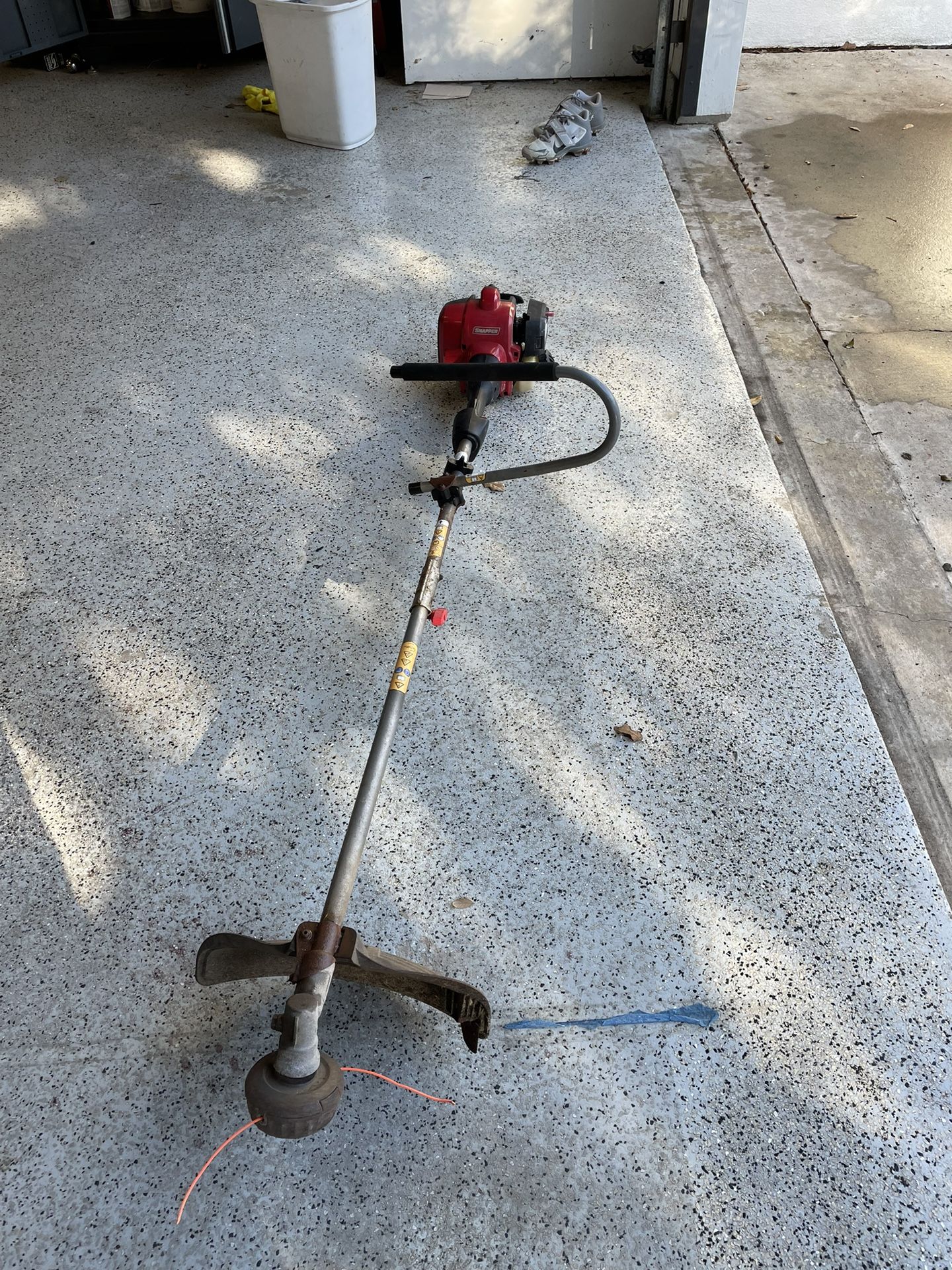 Snapper String Trimmer Gas for Sale in Houston, TX - OfferUp