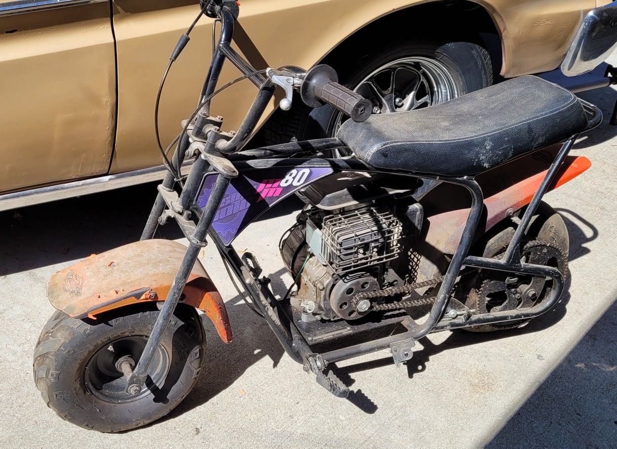 Monster Moto 80 Mini Bike for Sale in Los Angeles, CA - OfferUp